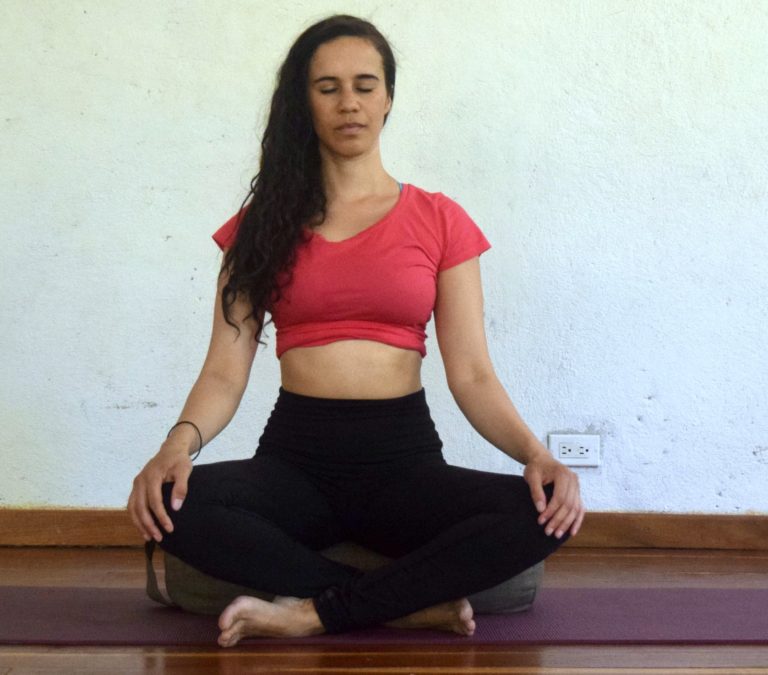 10 Morning Yoga Poses To Awake And Energize - Argentina Rosado Yoga