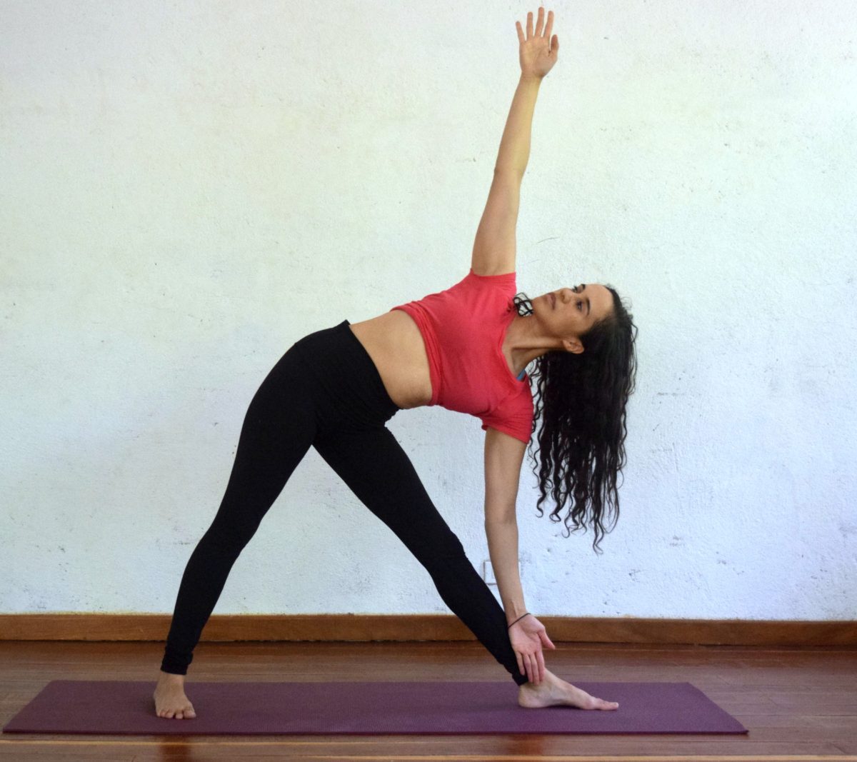 10 Morning Yoga Poses To Awake And Energize - Argentina Rosado Yoga